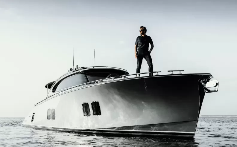 Discover the Luxurious Zeelander 5: Elegance on Water