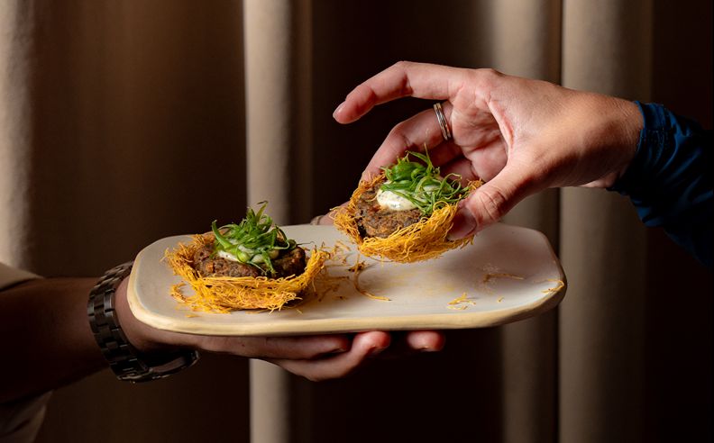 Flying Elephant Dubai: Speakeasy, Brunch & Live Nights